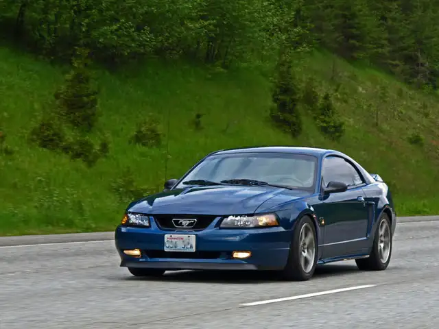 Am I the only one that things slammed mustangs are sexy? | Page 2 ...