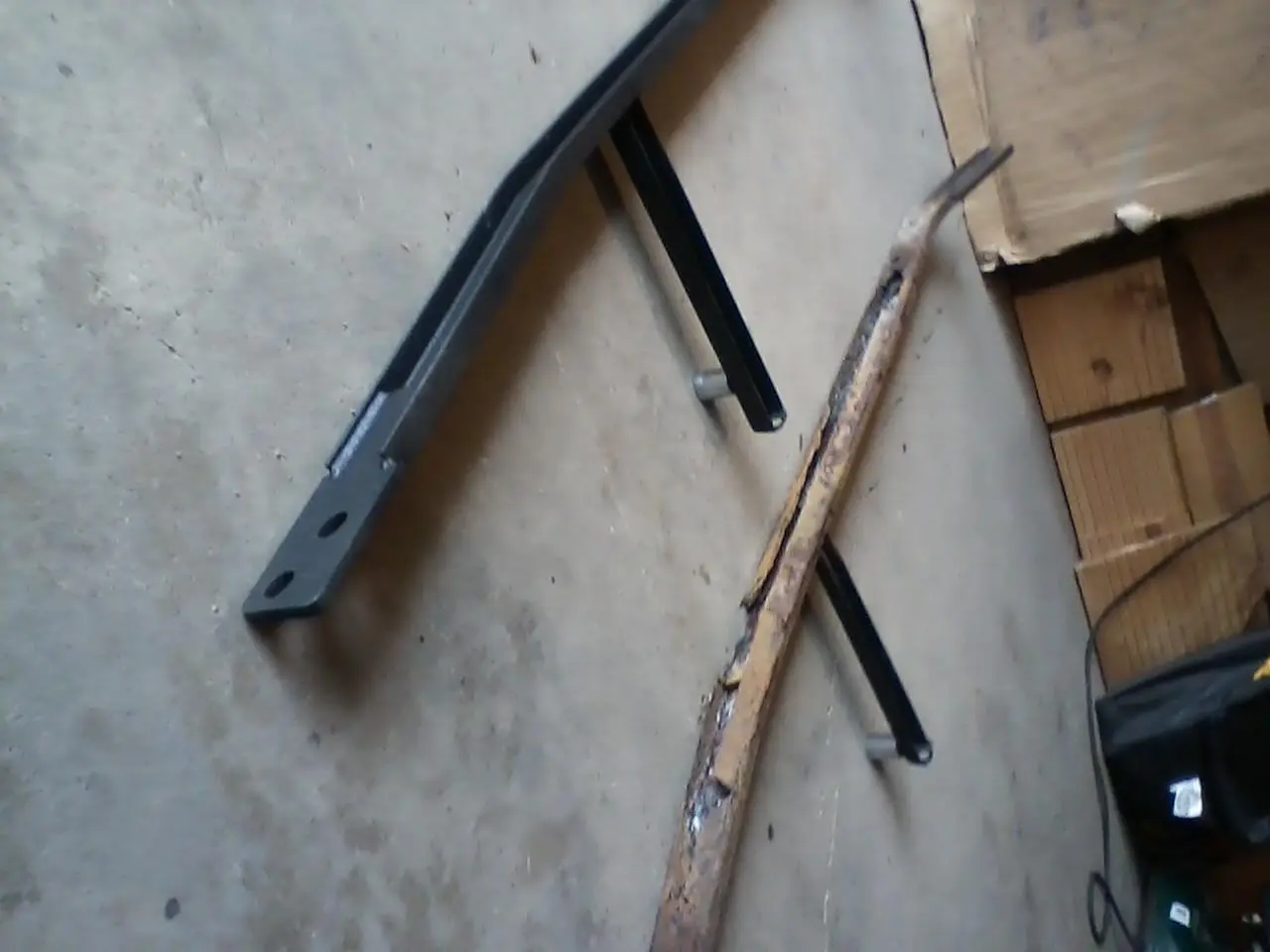Rusted out braces on 05-09 V6 or GT Mustang convertibles only | Mustang ...